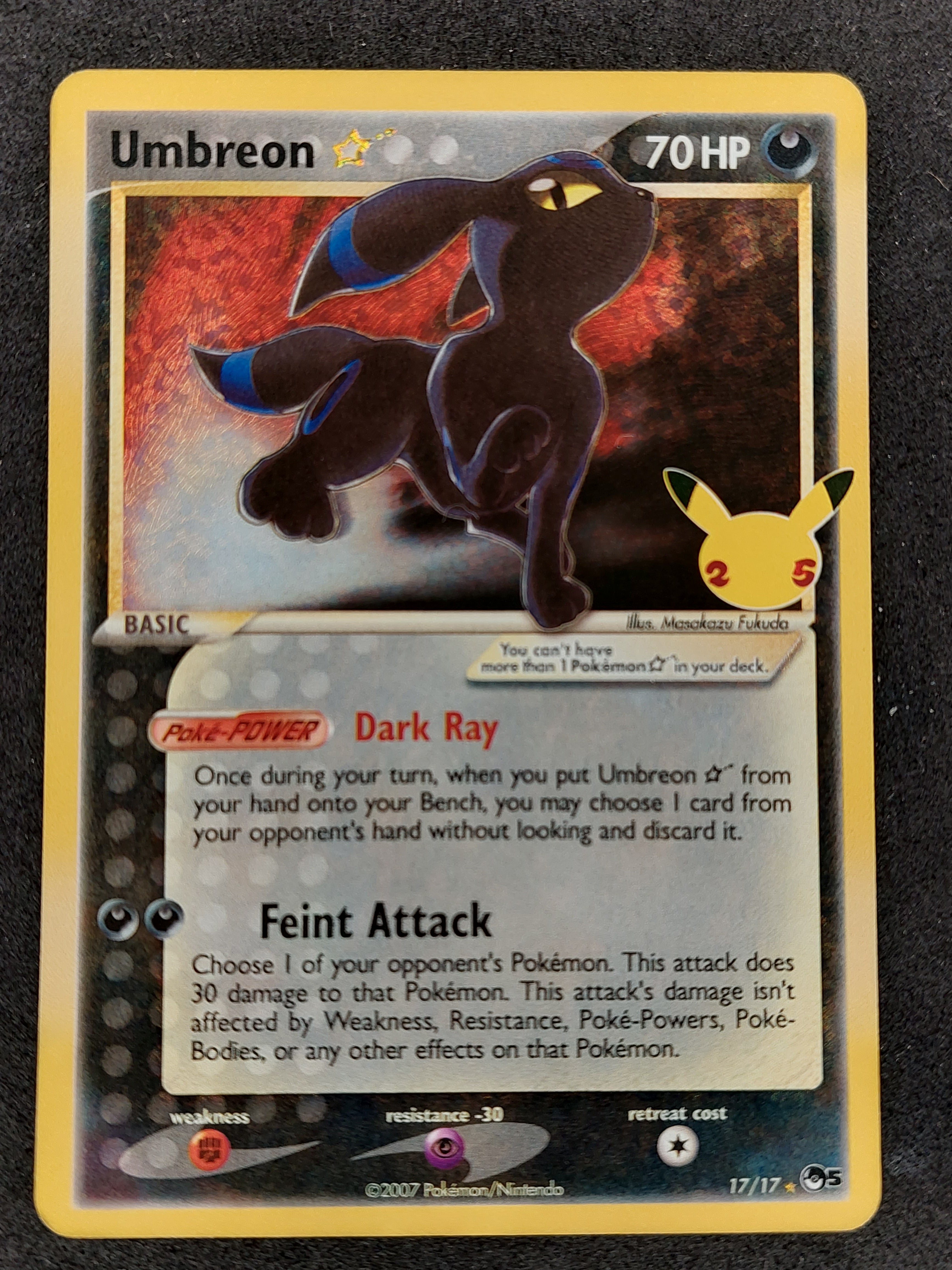 2021 Pokemon TCG Celebrations 17/17 Umbreon Gold Star Holo